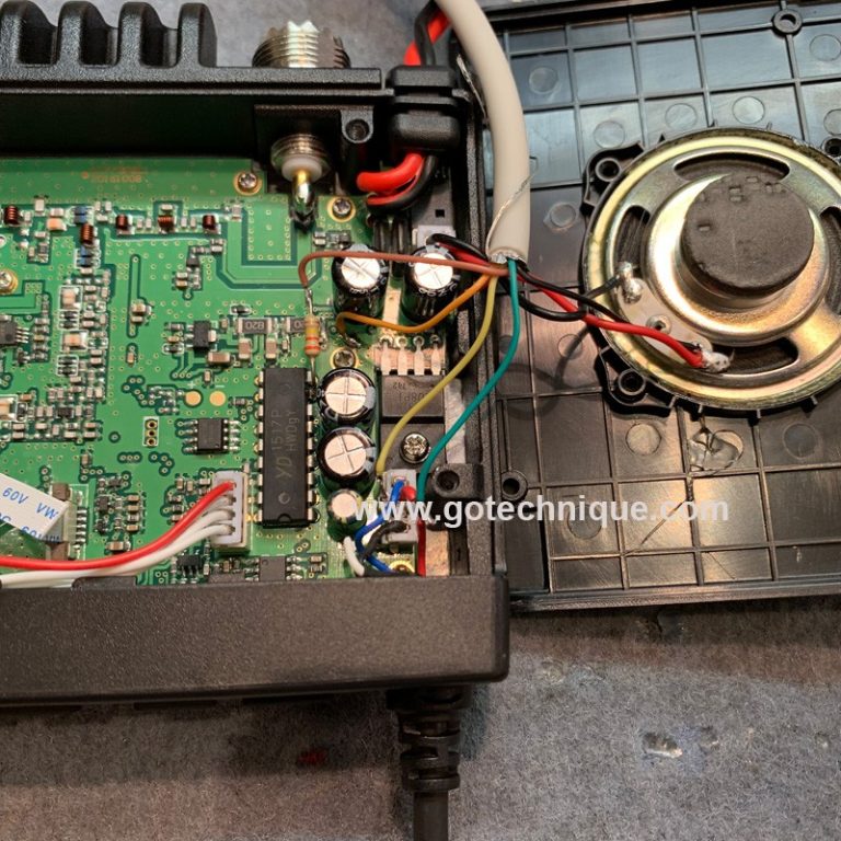 CRT SPACE U Mobile Ultra Mini Emetteur Récepteur UHF - GoTechnique